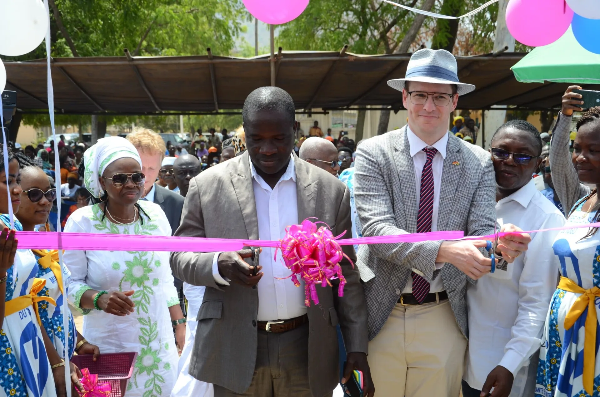Bassar : Inauguration de la Pédiatrie Papa Fikou Wombour au CHP ...